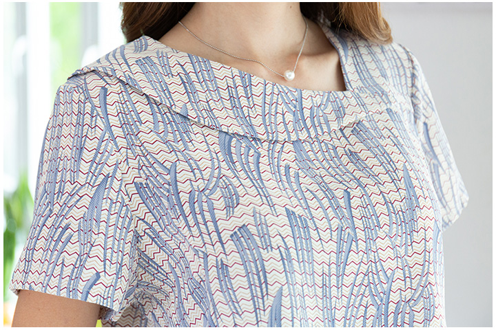 NT2070 One Side Collar Graphic Blouse – Cornflower – Narinarishop.com