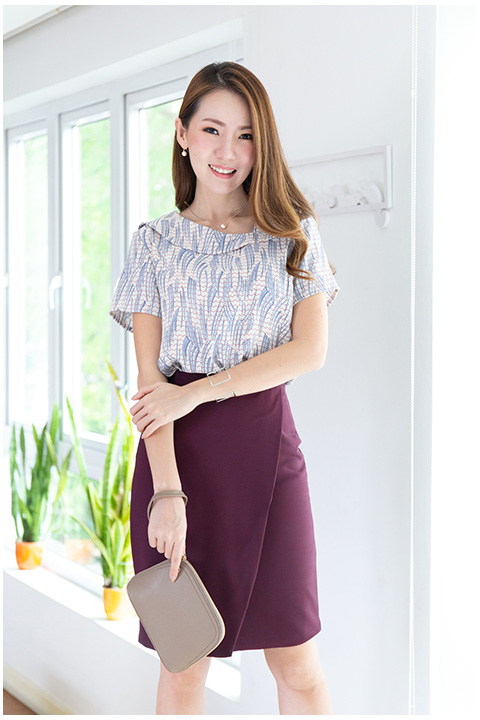 NT2070 One Side Collar Graphic Blouse – Cornflower – Narinarishop.com