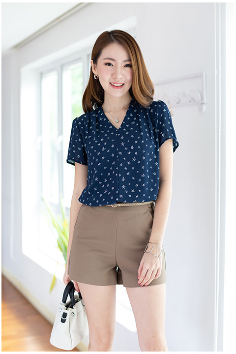 MT0601 V-Collar Starry Blouse – Navy Blue – Narinarishop.com