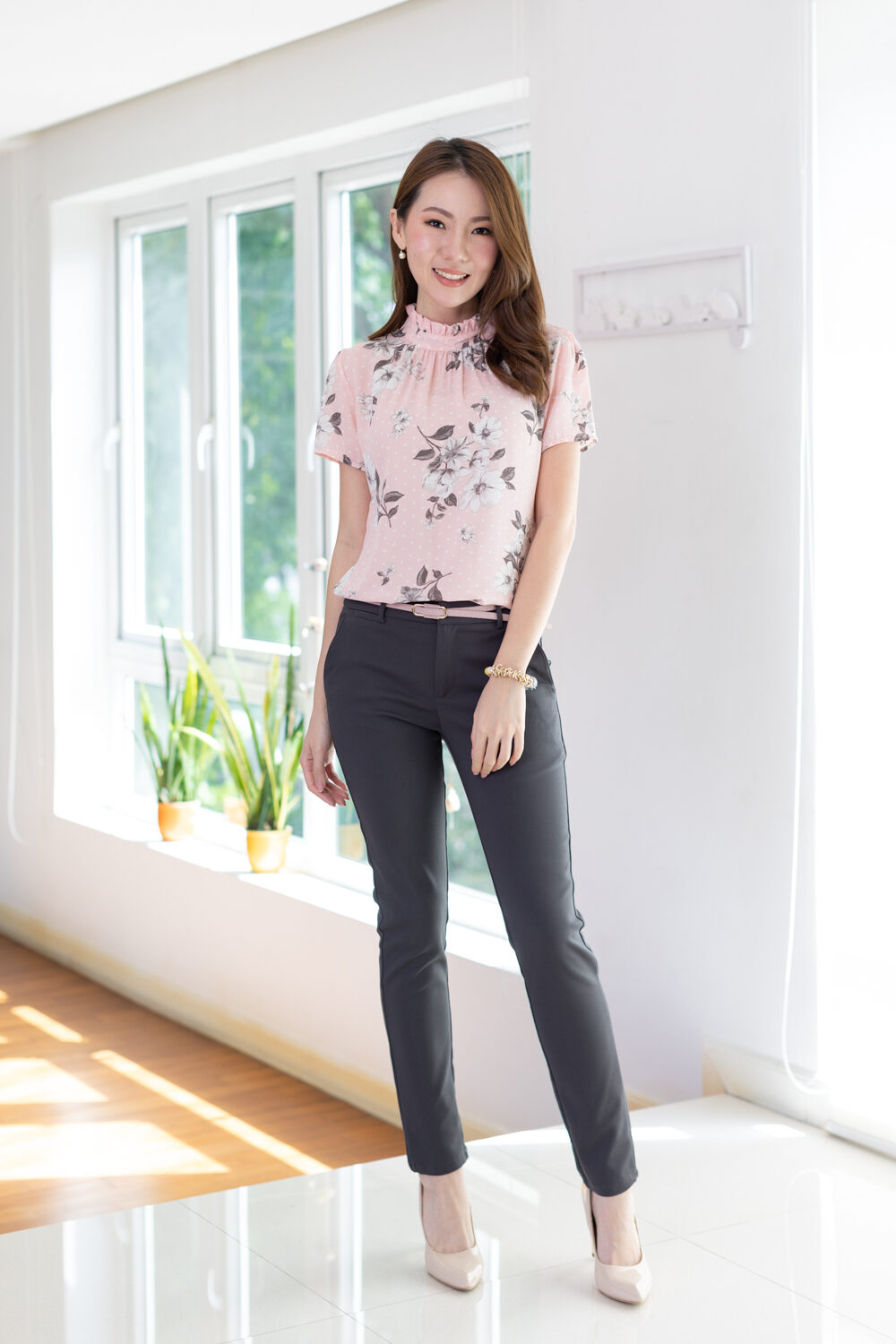 NT2343 Flower Ruff Collar Blouse – Light Pink – Narinarishop.com