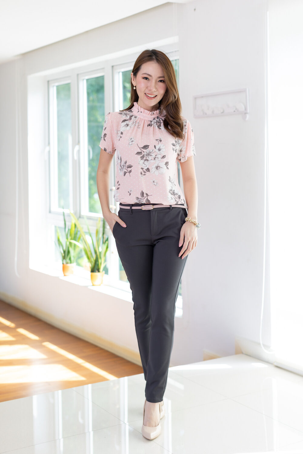 NT2343 Flower Ruff Collar Blouse – Light Pink – Narinarishop.com