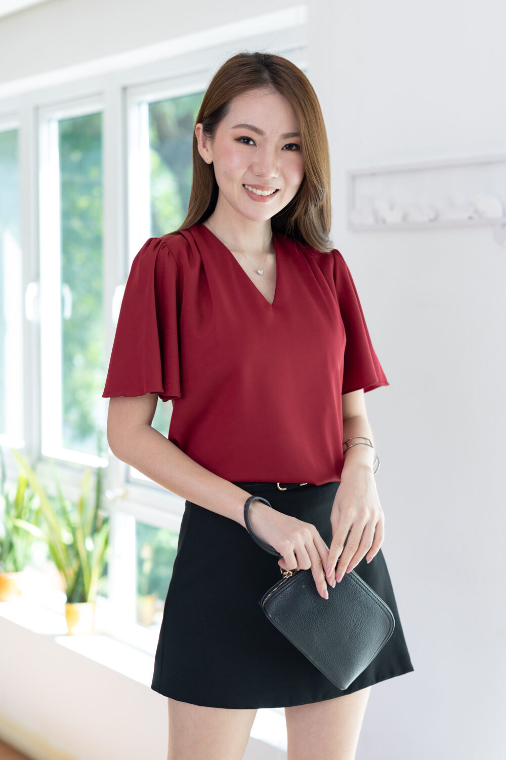 NT2391 V-Collar Butterfly Sleeve Blouse – Maroon – Narinarishop.com