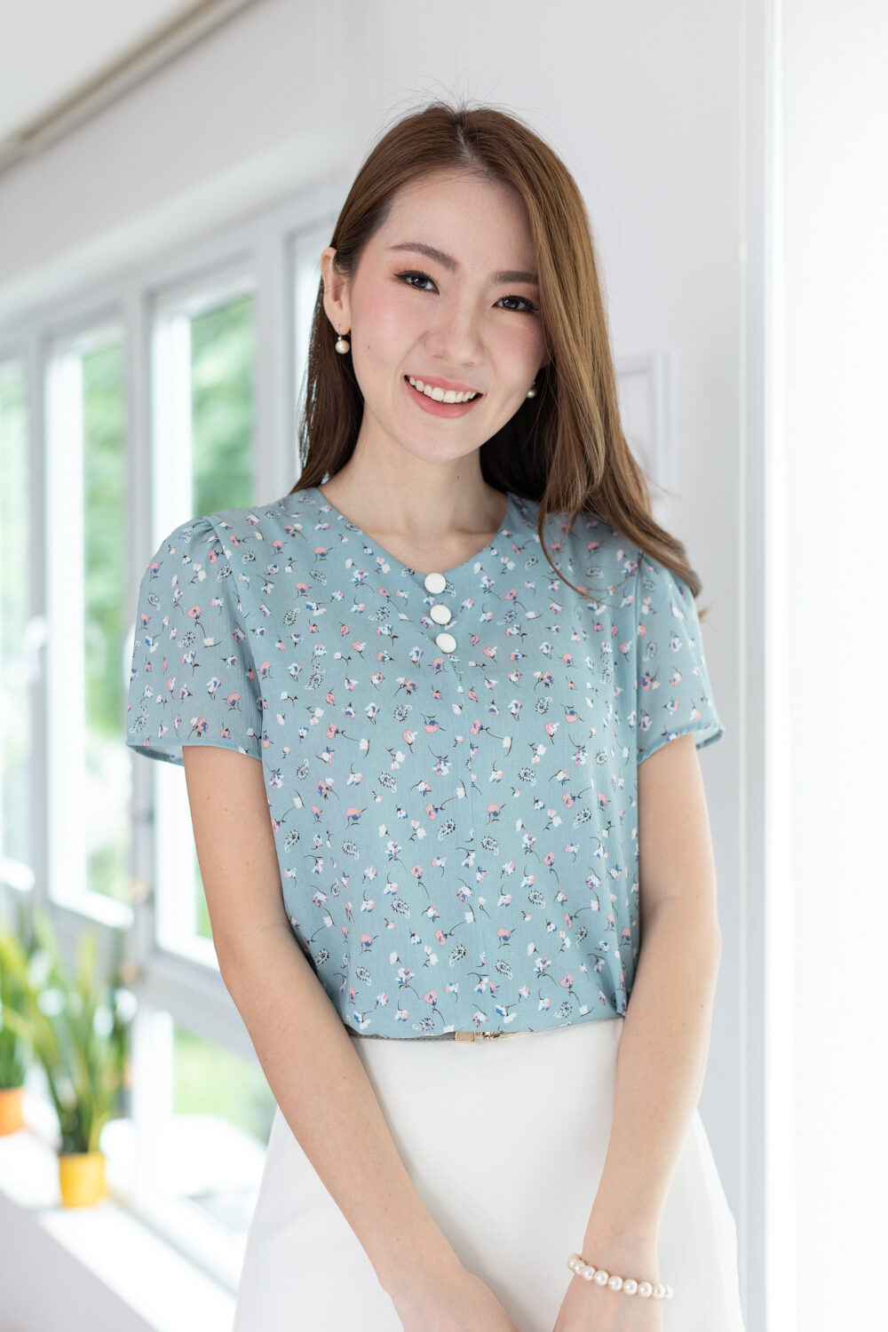 MT0301 Triple Button Flower Blouse – Light Teal – Narinarishop.com