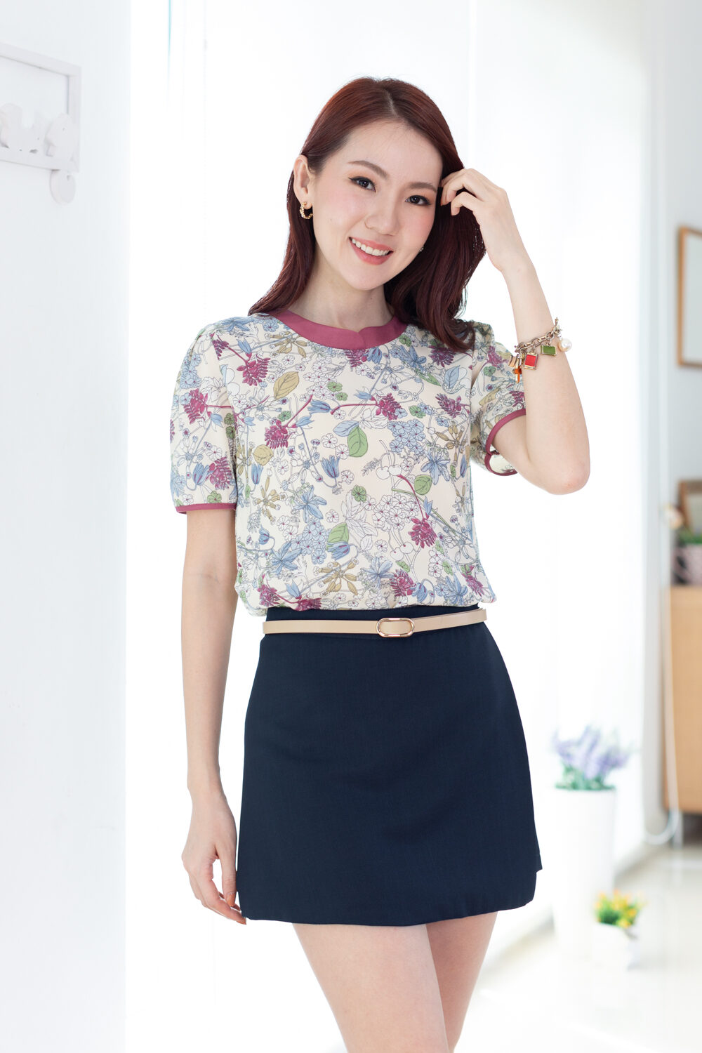 MT3721 Overlap Collar Wildflower Blouse – Cream – Narinarishop.com