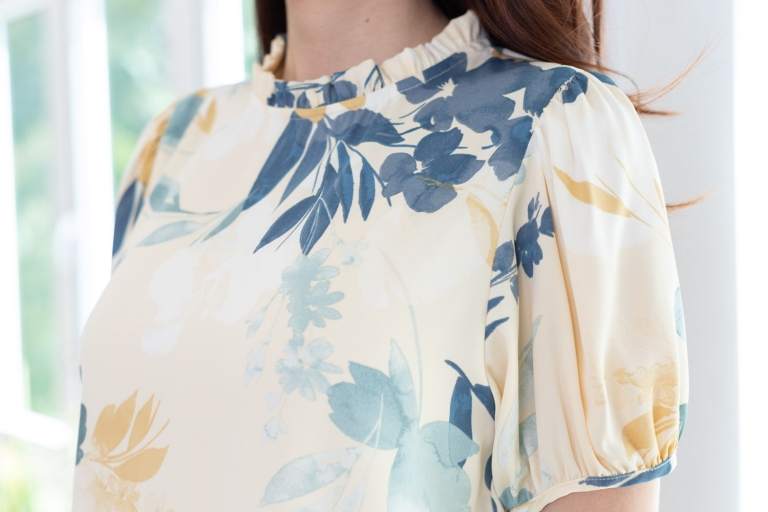 MT2710 Flower Ruff Collar Blouse – Light Custard Yellow – Narinarishop.com