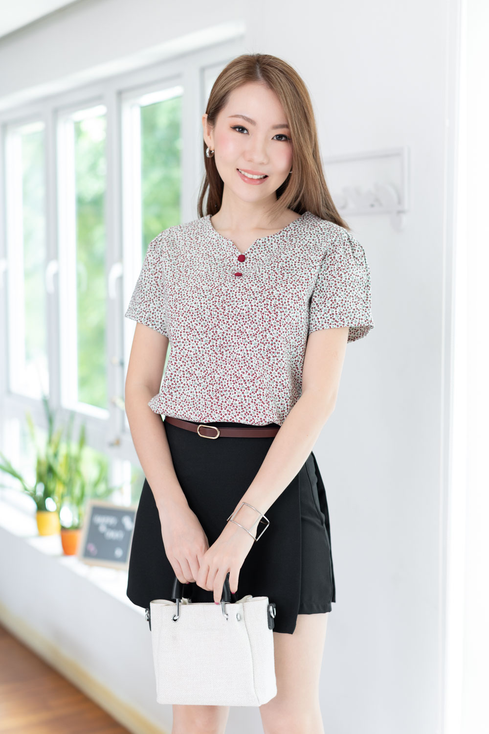 MT0206 Folded Sleeve Double Button Blouse – White-Red – Narinarishop.com