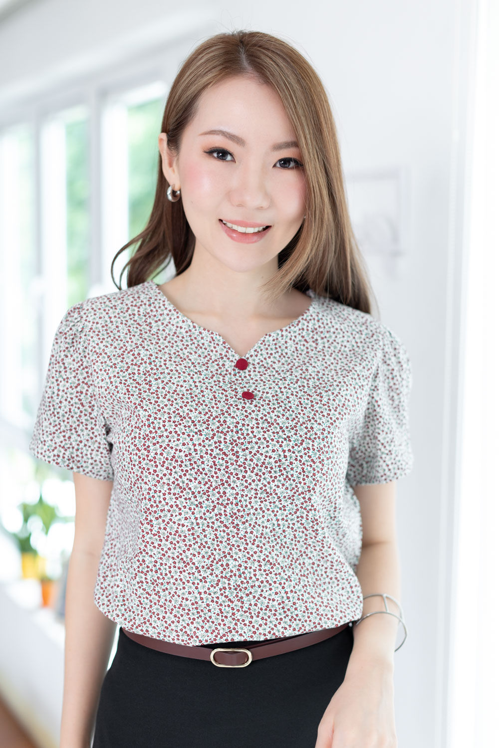 MT0206 Folded Sleeve Double Button Blouse – White-Red – Narinarishop.com