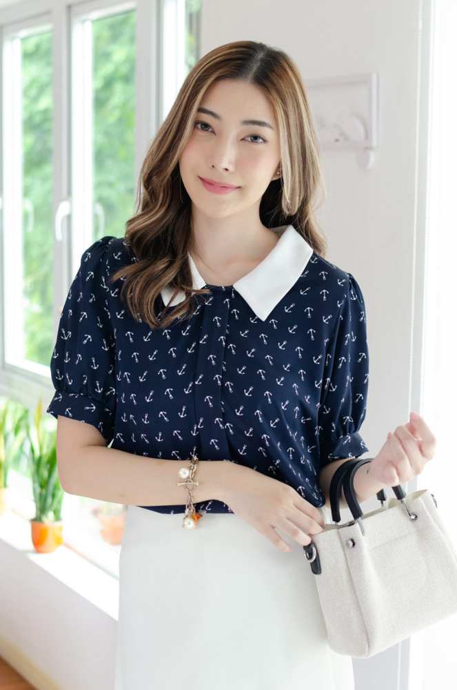 MT2001 Keyhole Neck Leaf Print Blouse – Dark Navy – Narinarishop.com