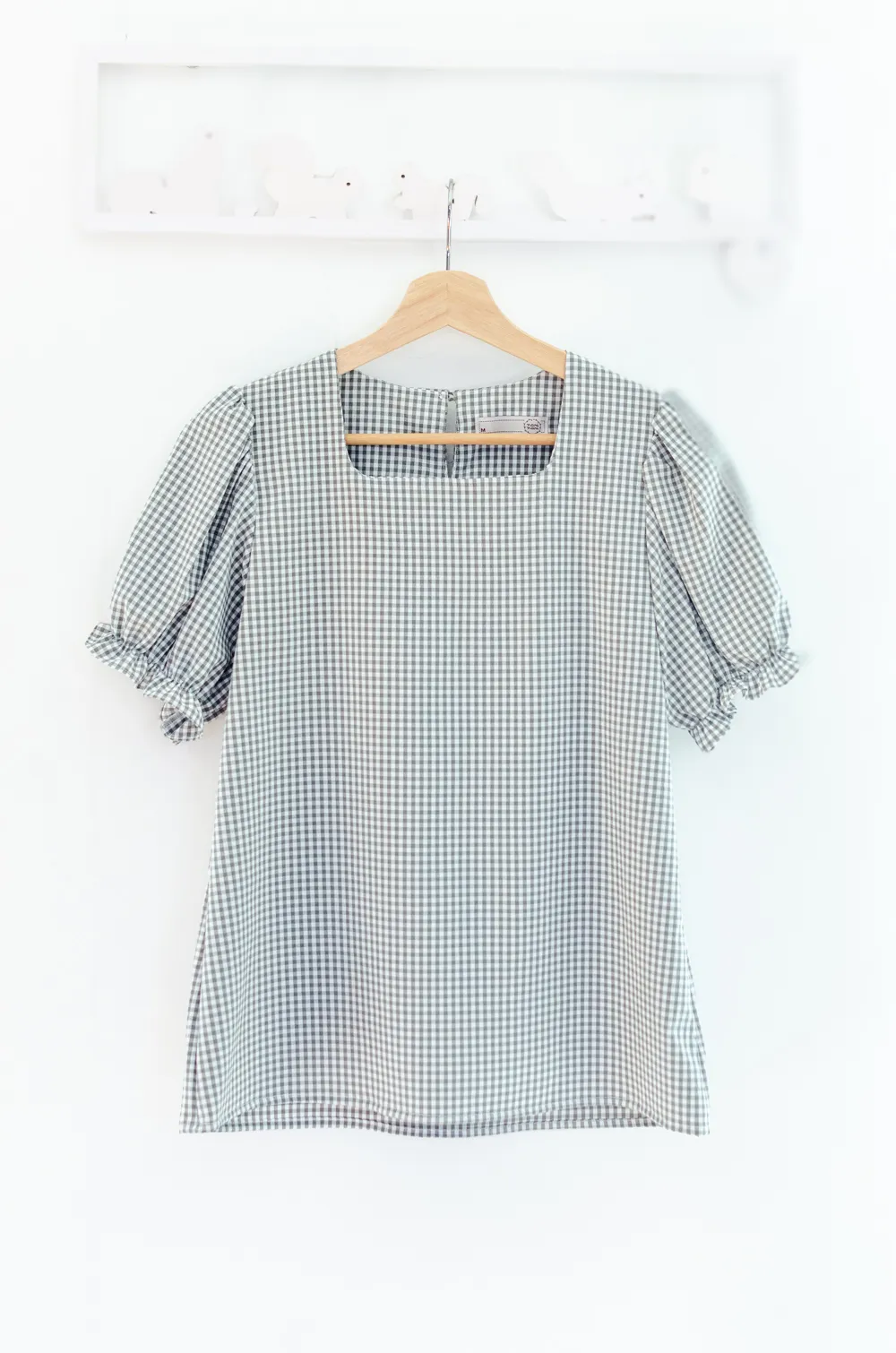 MT3333 Square Neck Puff Sleeve Blouse – Grey Gingham – Narinarishop.com